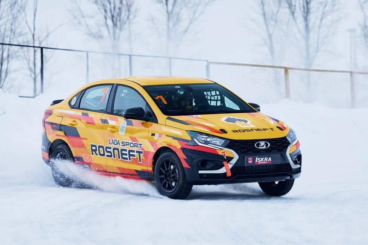 Compact but incredibly fast: nearly 200 HP on a city chassis turns this ...