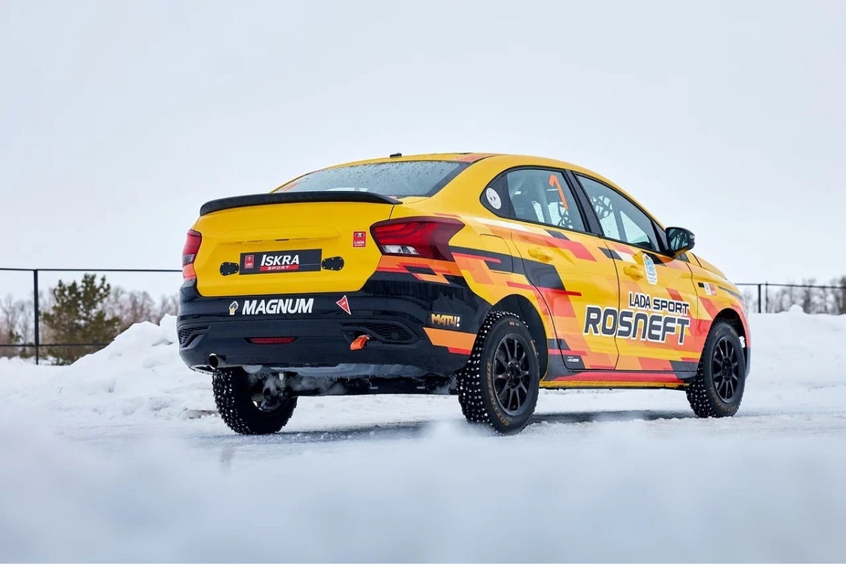 Compact but incredibly fast: nearly 200 HP on a city chassis turns this ...