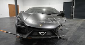 $800,000 on the line! He buys a totally wrecked Lamborghini and faces a ...