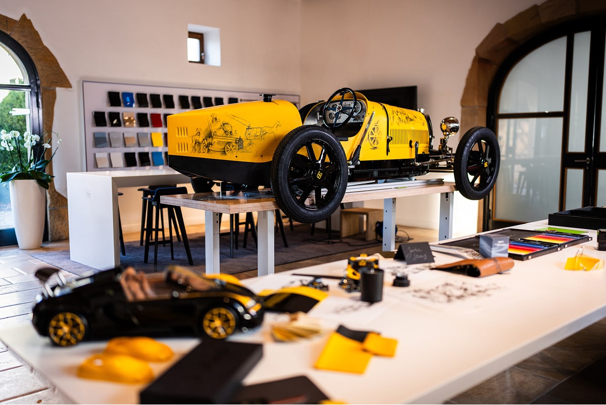 Bugatti unveils a unique all-electric model for children: the Baby II ...